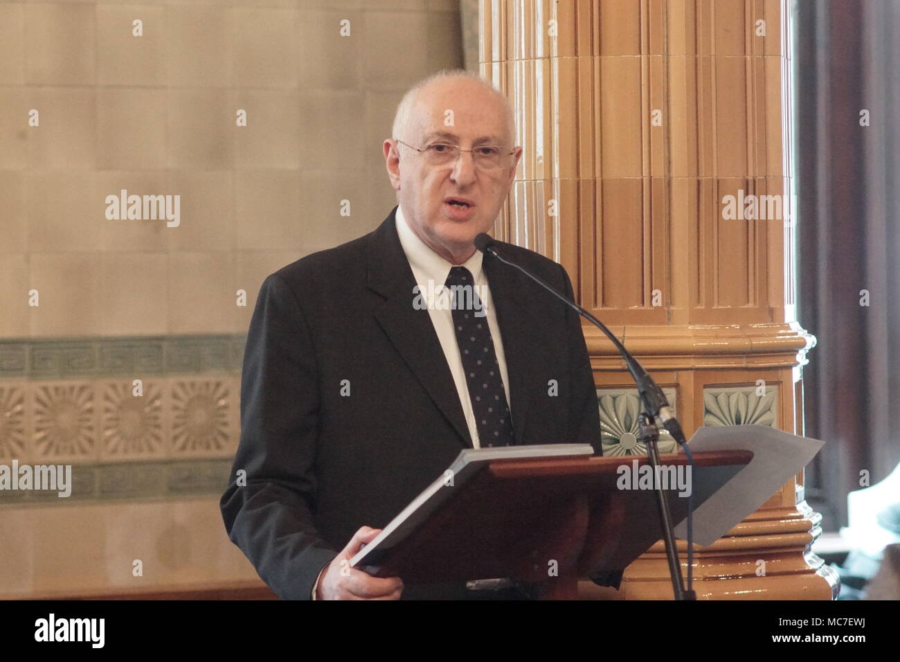 Lord alex carlile qc obe Banque de photographies et d’images à haute ...