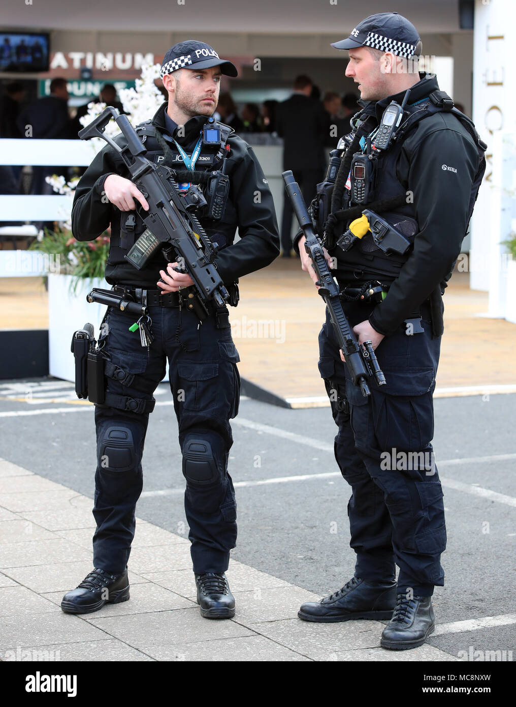 Patrouille de police nationale Banque de photographies et d’images à ...