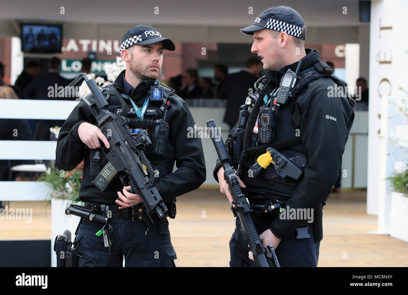 Patrouille de police nationale Banque de photographies et d’images à ...