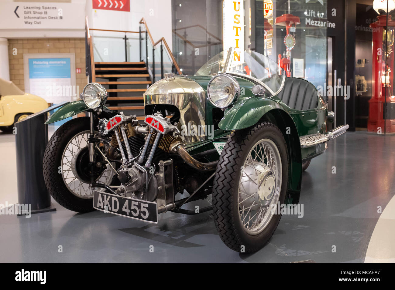 Morgan three wheeler car historique Banque de photographies et d’images ...