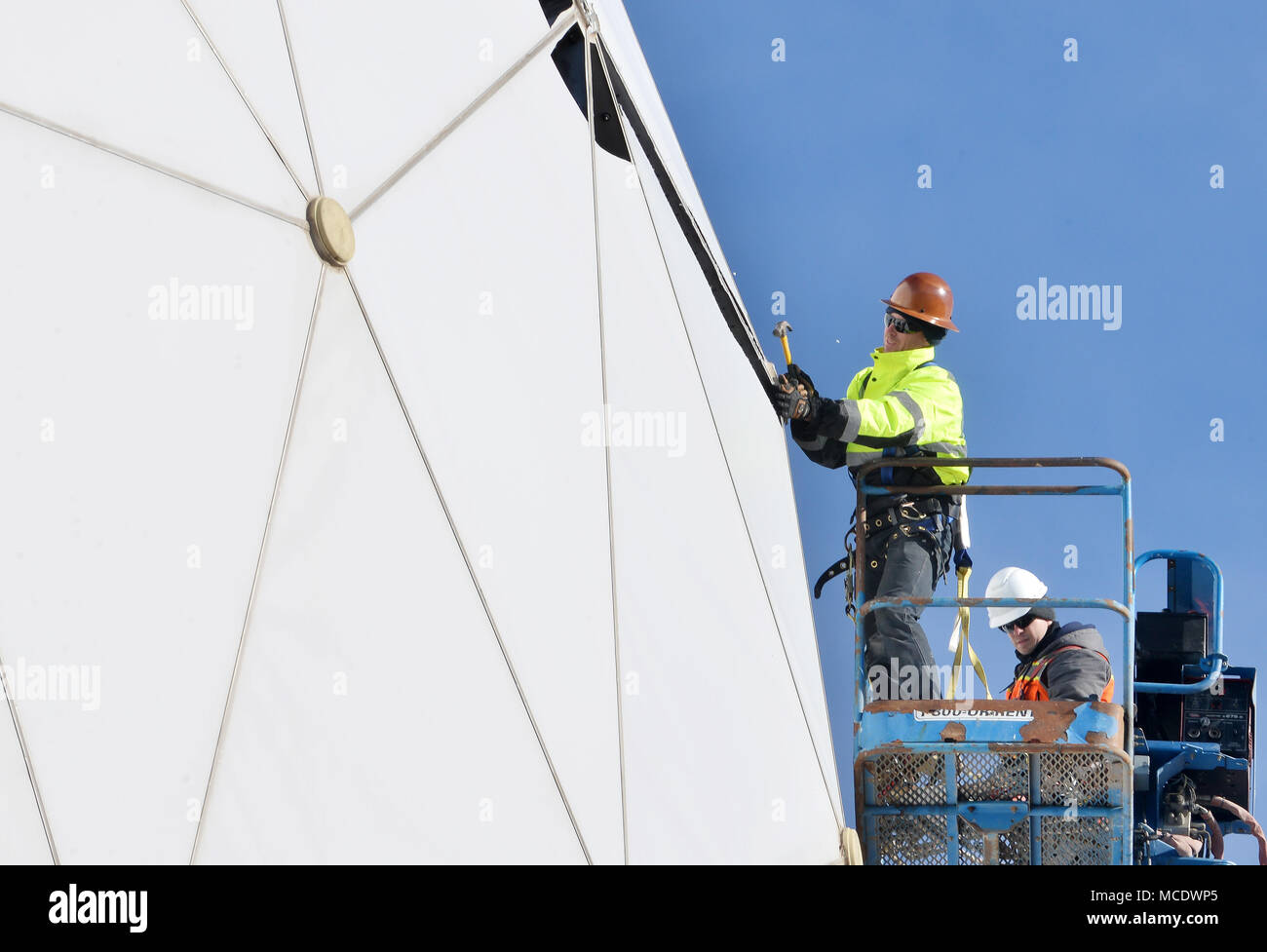 Wideband global satcom satellite constellation Banque de photographies ...