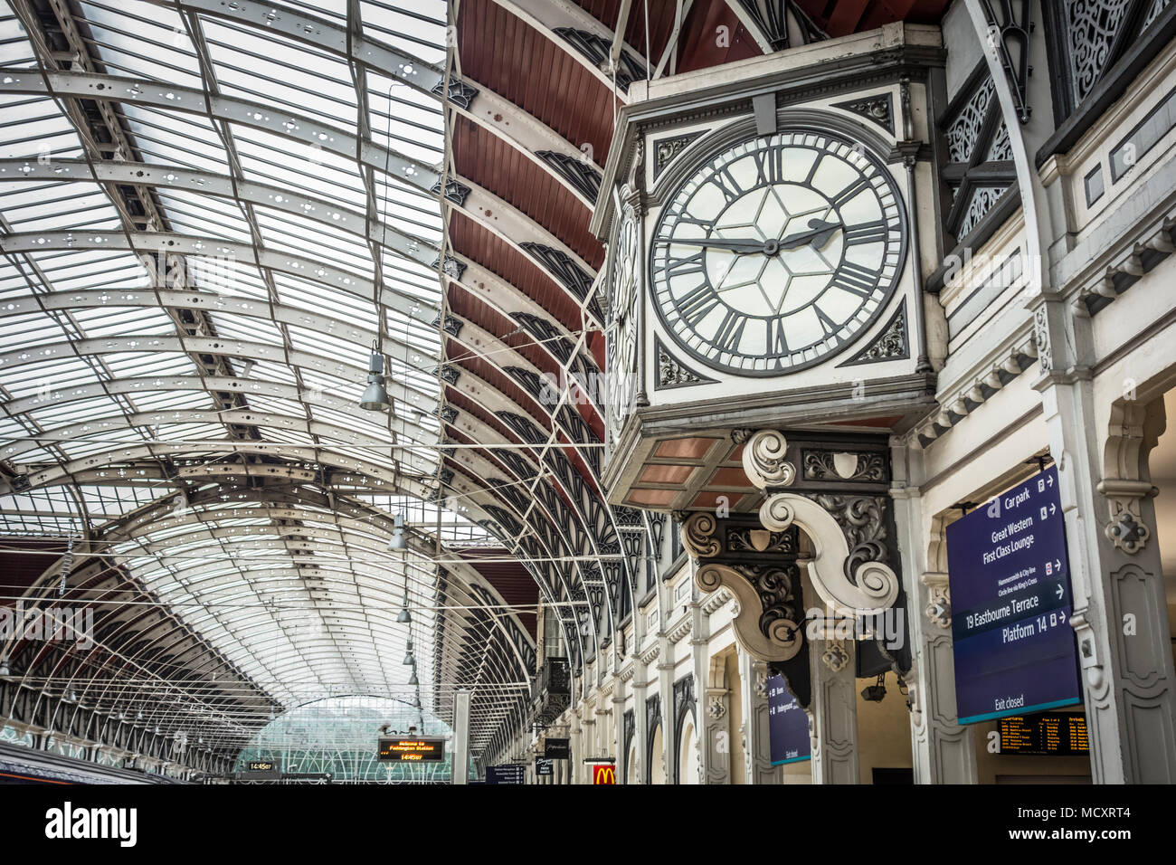 Paddington station clock Banque de photographies et d’images à haute ...
