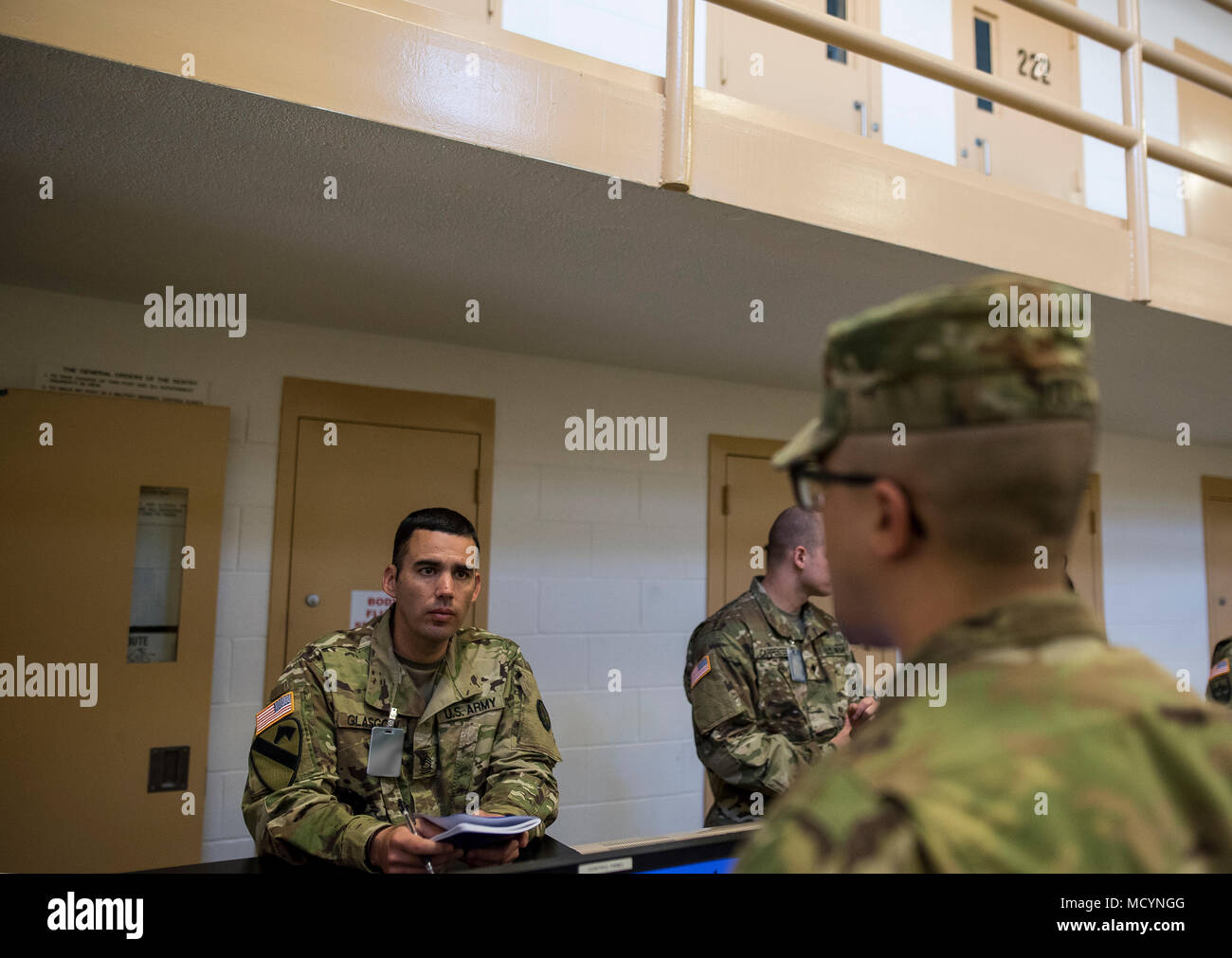 Prison militaire Banque de photographies et d’images à haute résolution ...