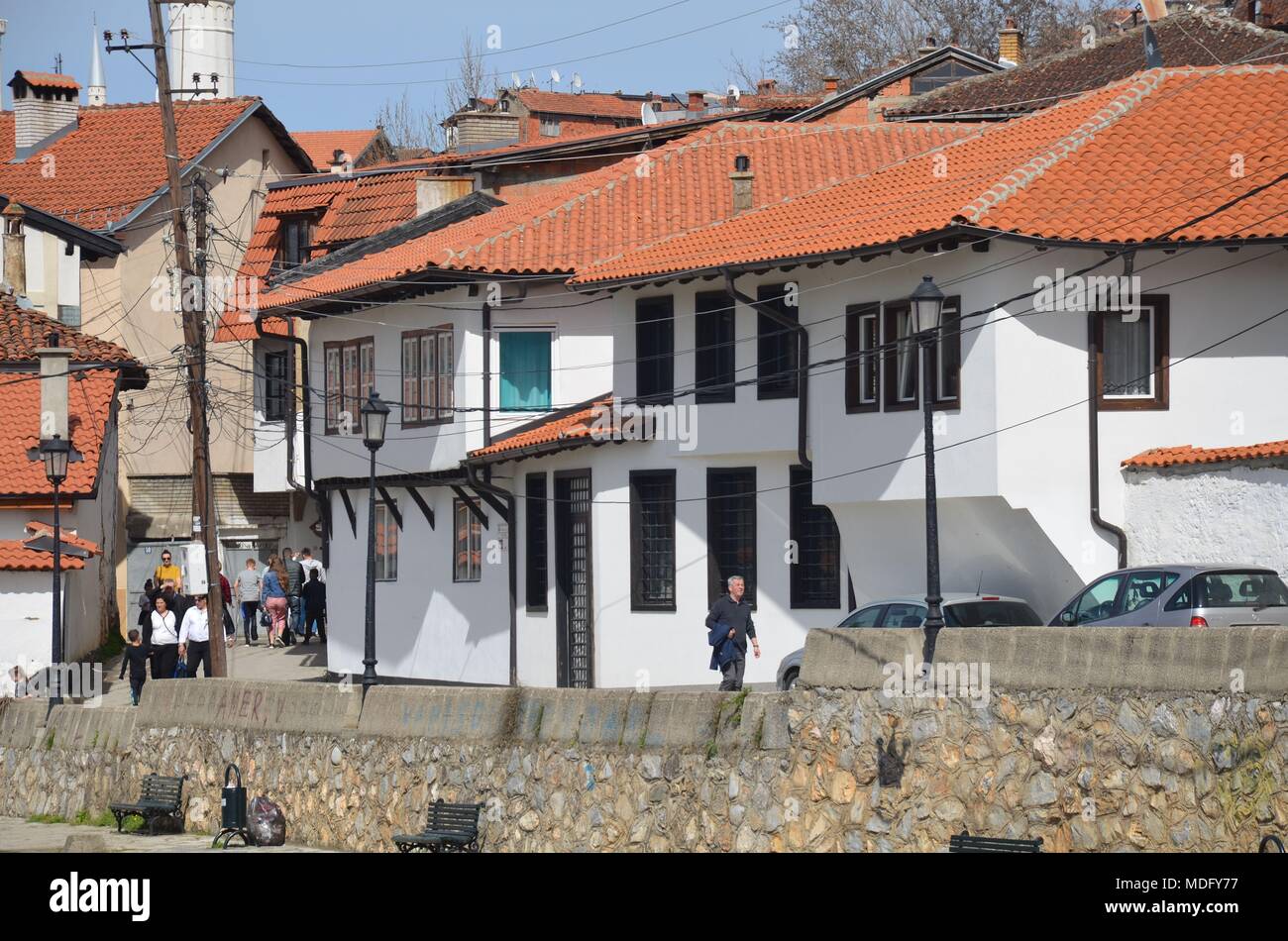 La belle ville de Prizren au Kosovo (ex-Yougoslavie) : dans le vieux ...