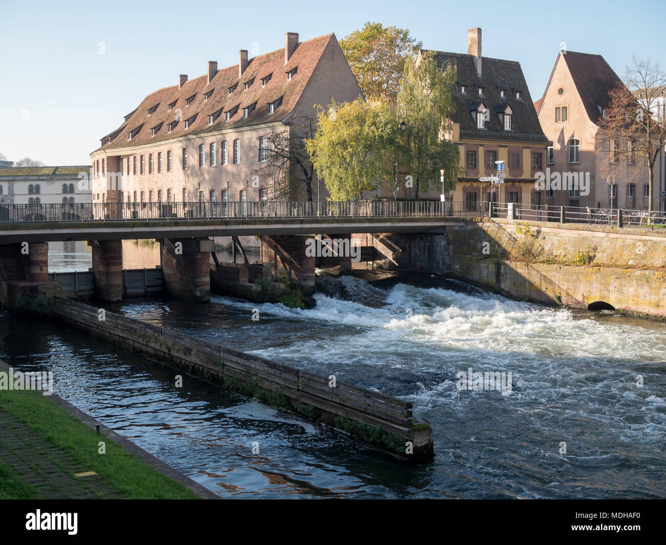 Barrage de strasbourg Banque de photographies et d’images à haute ...