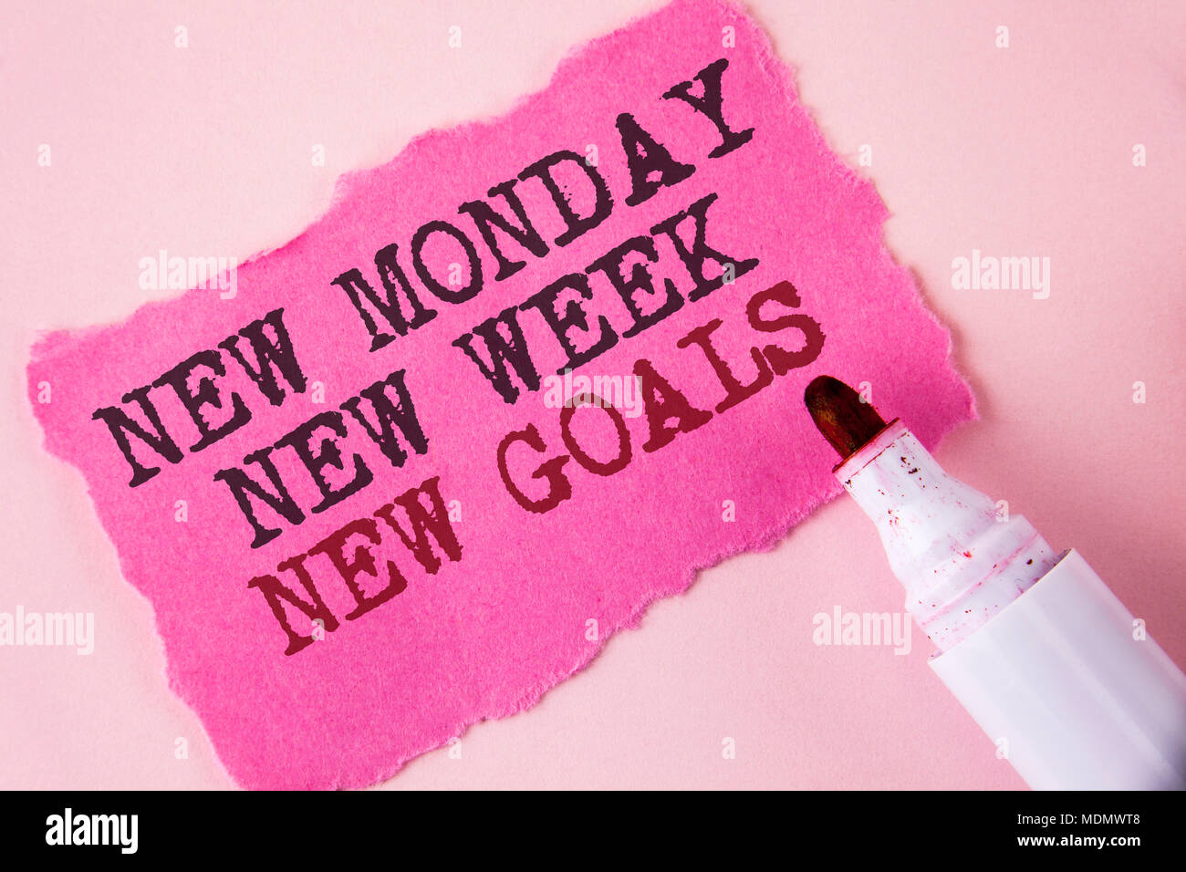 L'écriture de texte Word nouveau lundi nouvelle semaine de nouveaux ...