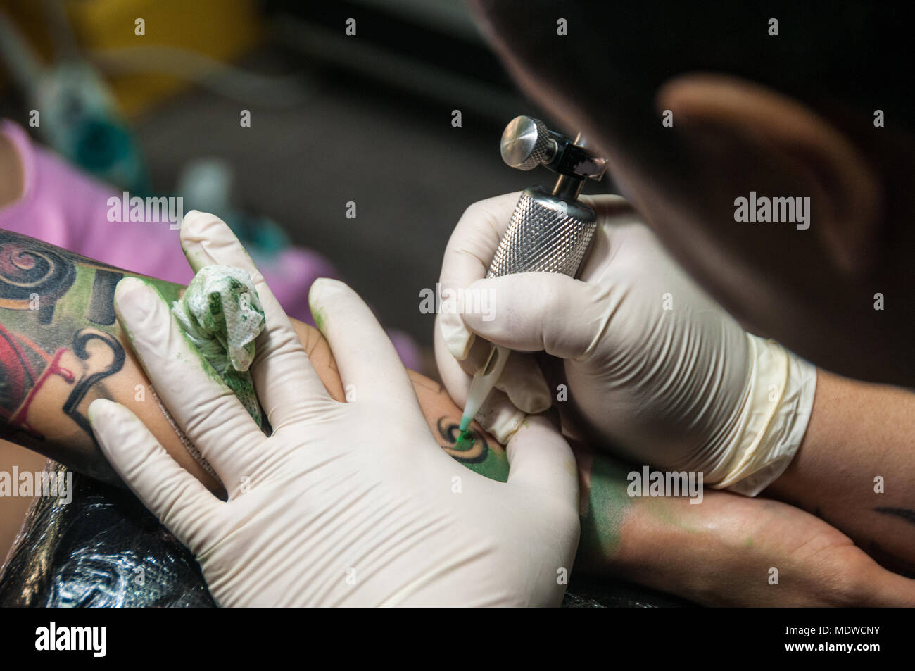 Tatouage de gang Banque de photographies et d’images à haute résolution ...