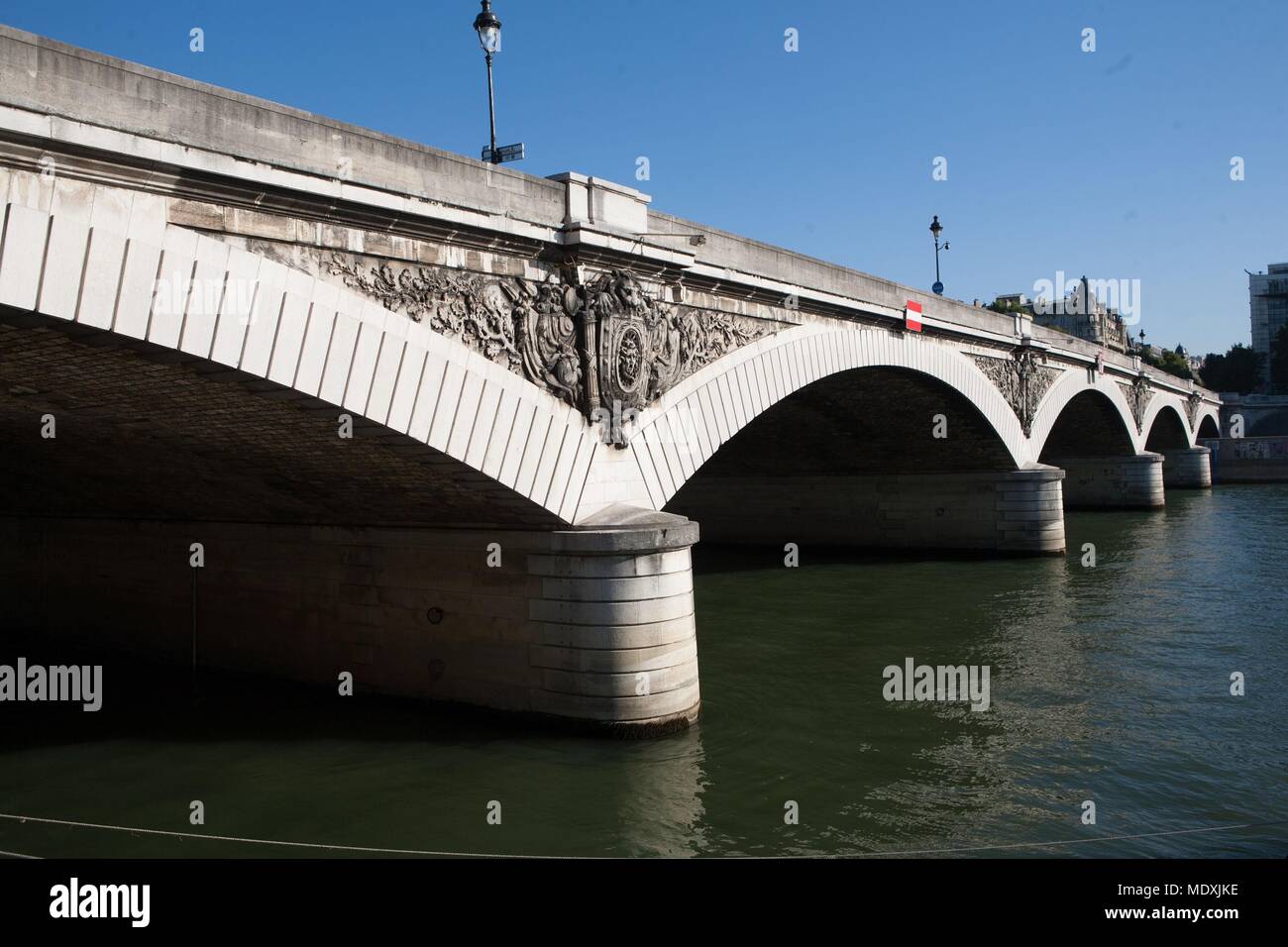 Pont austerlitz Banque de photographies et d’images à haute résolution ...