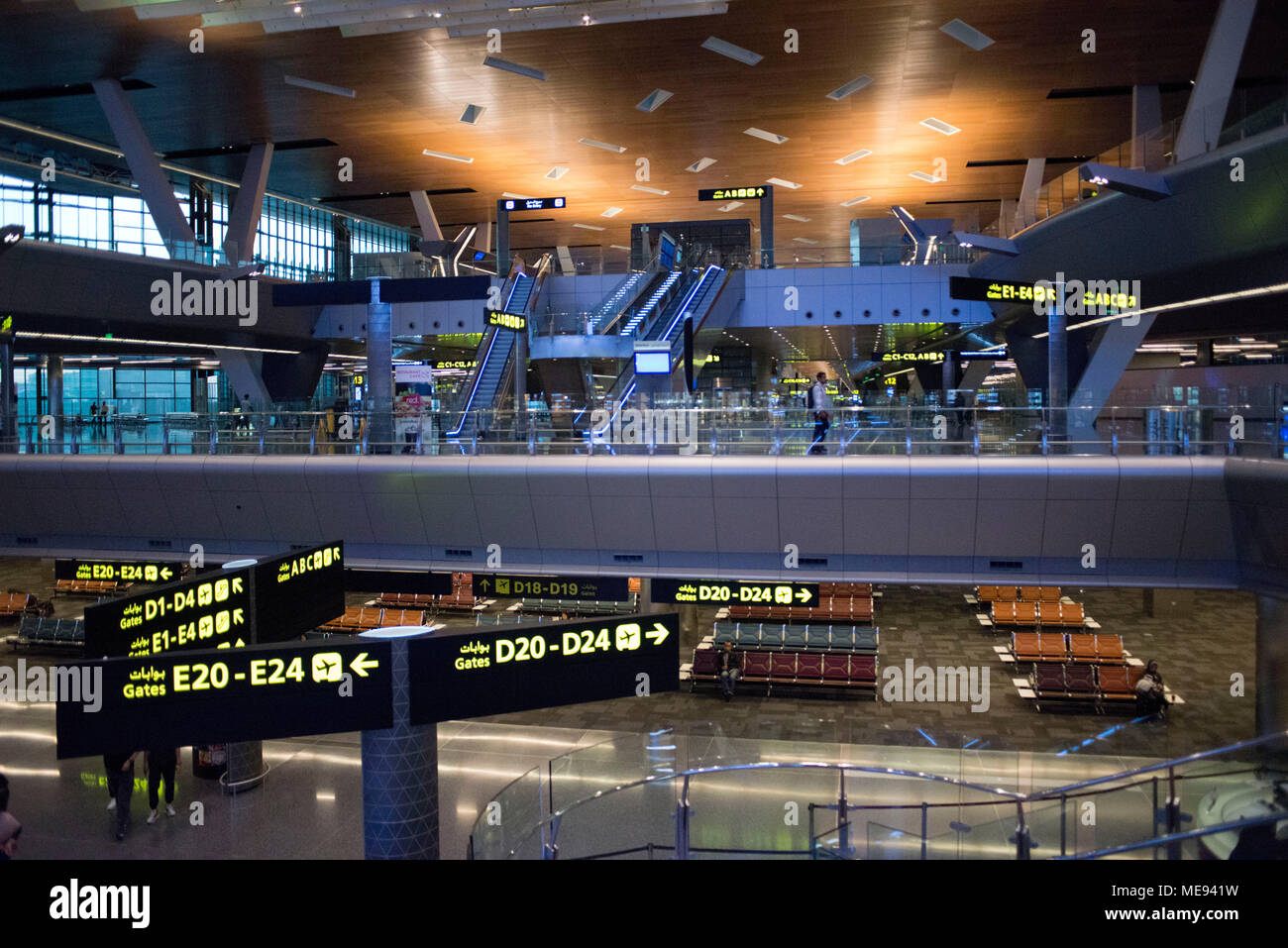 Doha qatar hamad international airport Banque de photographies et d ...