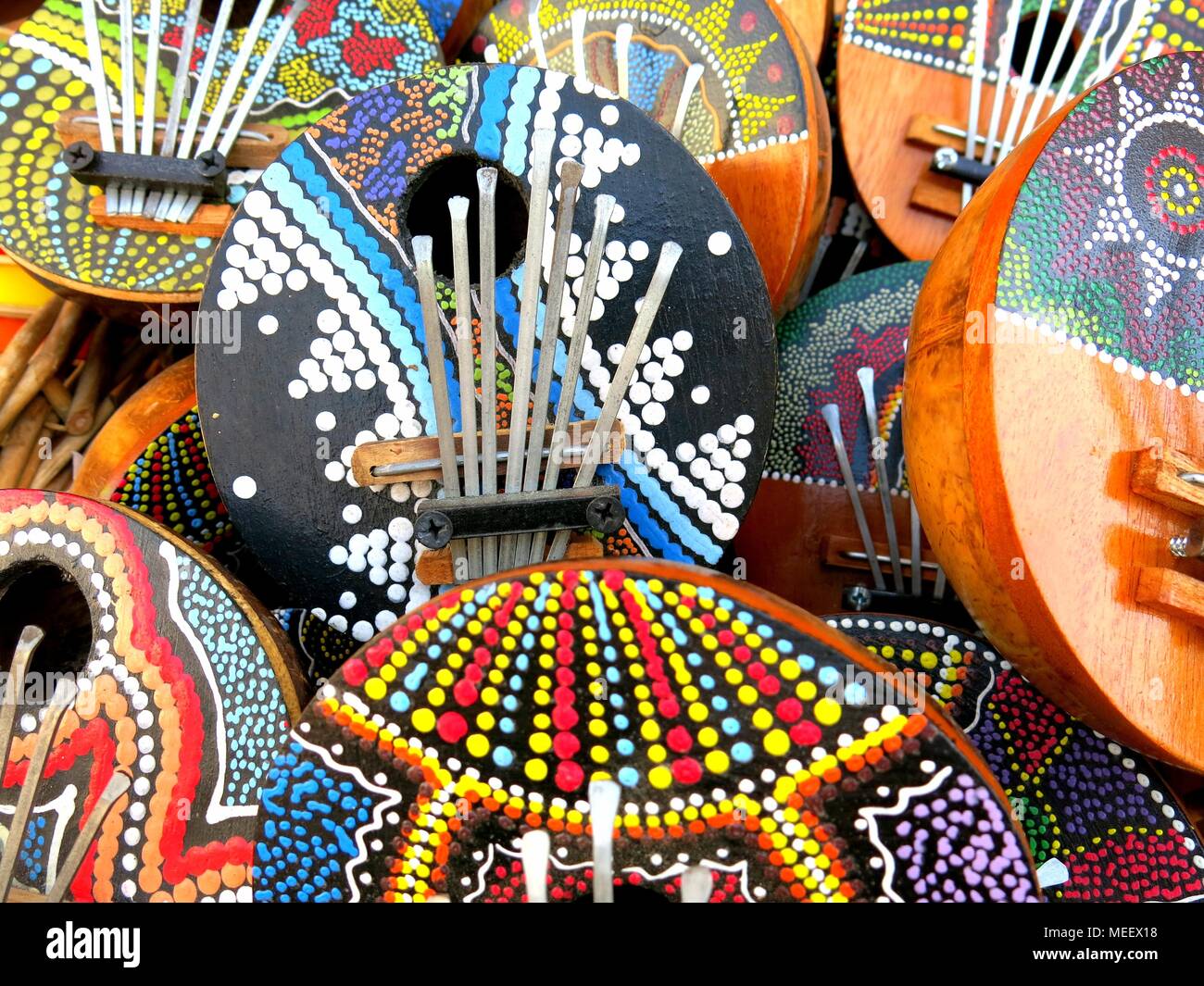 Instruments D’Ambiance Africain – OQWCDG