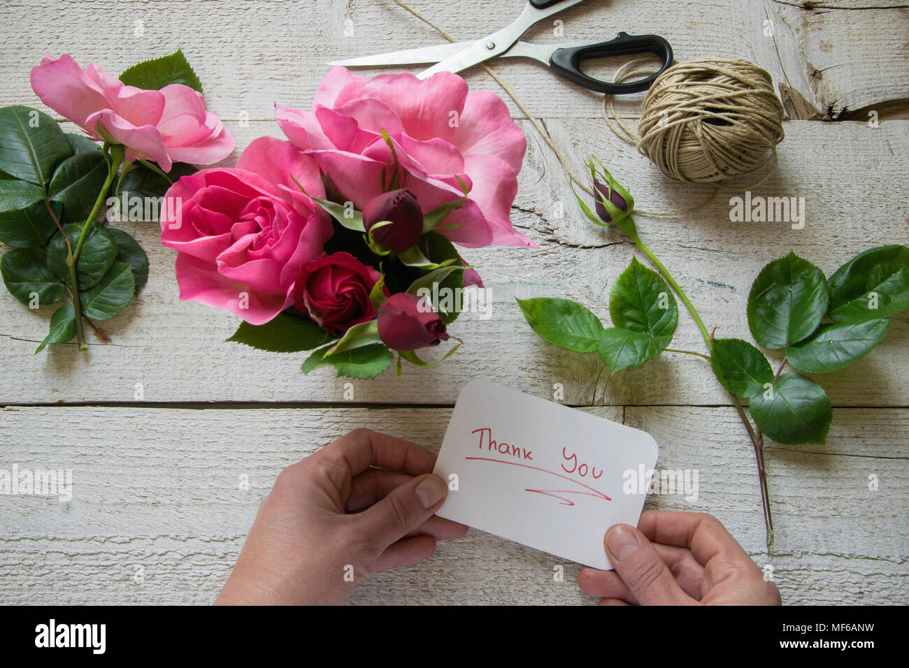 Thank you card with roses Banque de photographies et d’images à haute ...
