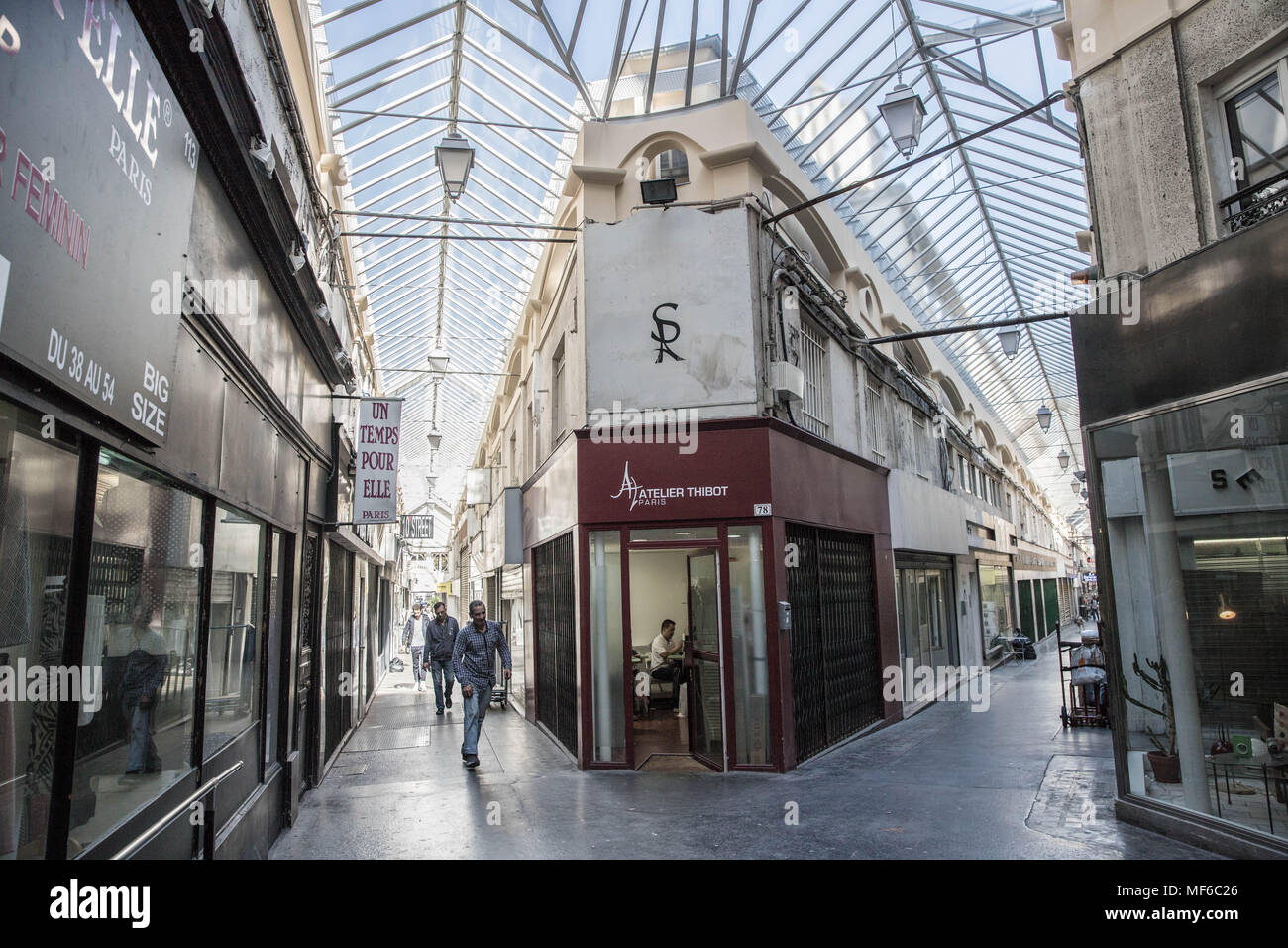Paris passages couverts Banque de photographies et d’images à haute ...