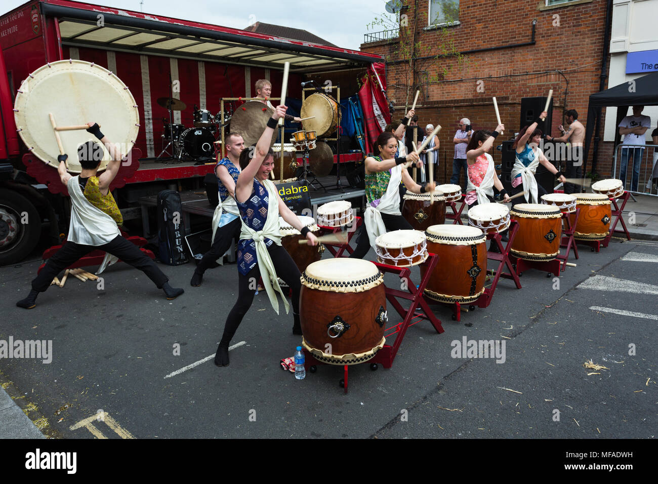 Grand tambour taiko Banque de photographies et d’images à haute ...