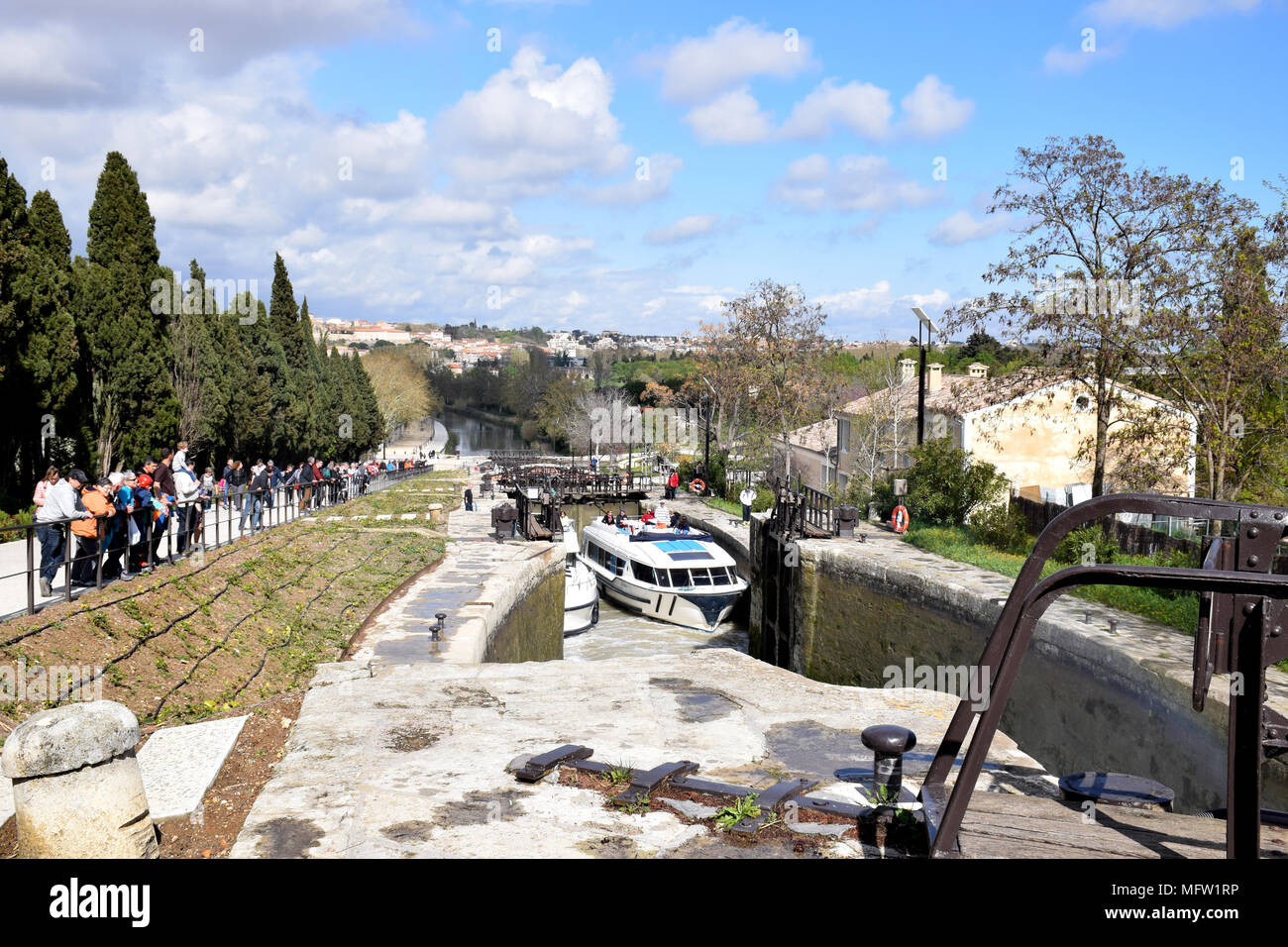 Neuf ecluses de fonseranes Banque de photographies et d’images à haute ...