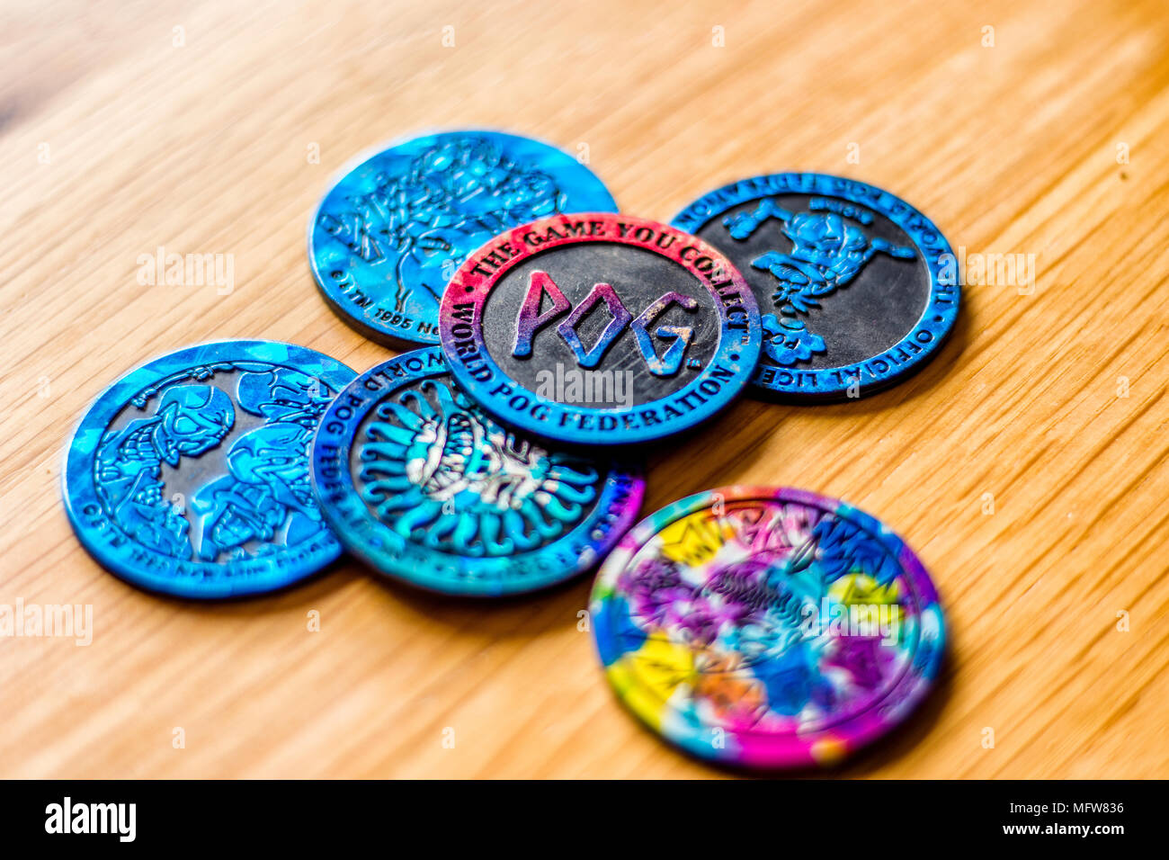 Programme mondial de Russie Slamers. Ronde en plastique Pogs.1990 jeu ...