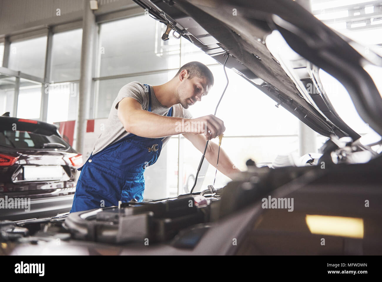 Mechanical Service Banque d'image et photos - Alamy