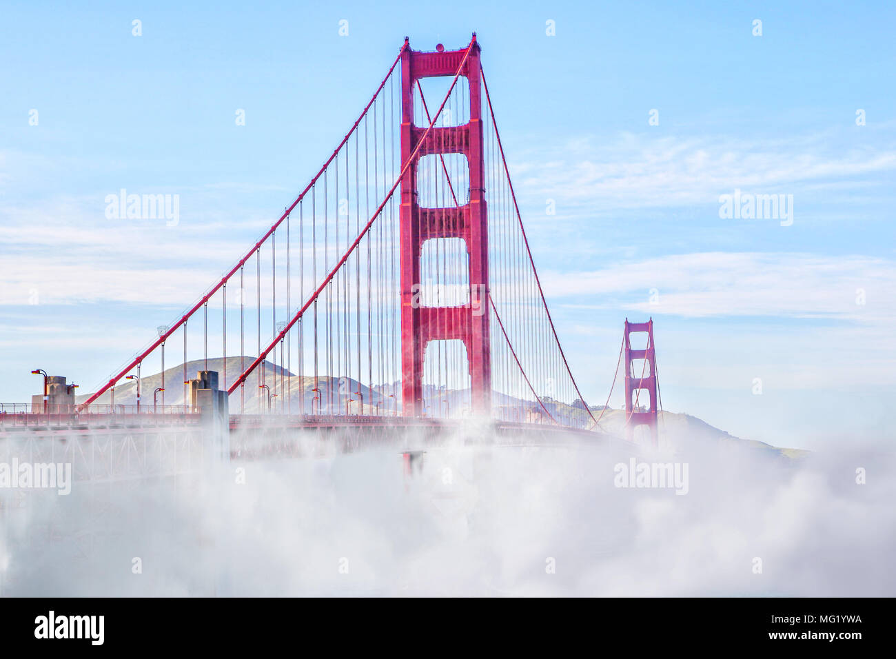 Brouillard roulant Banque de photographies et d’images à haute ...