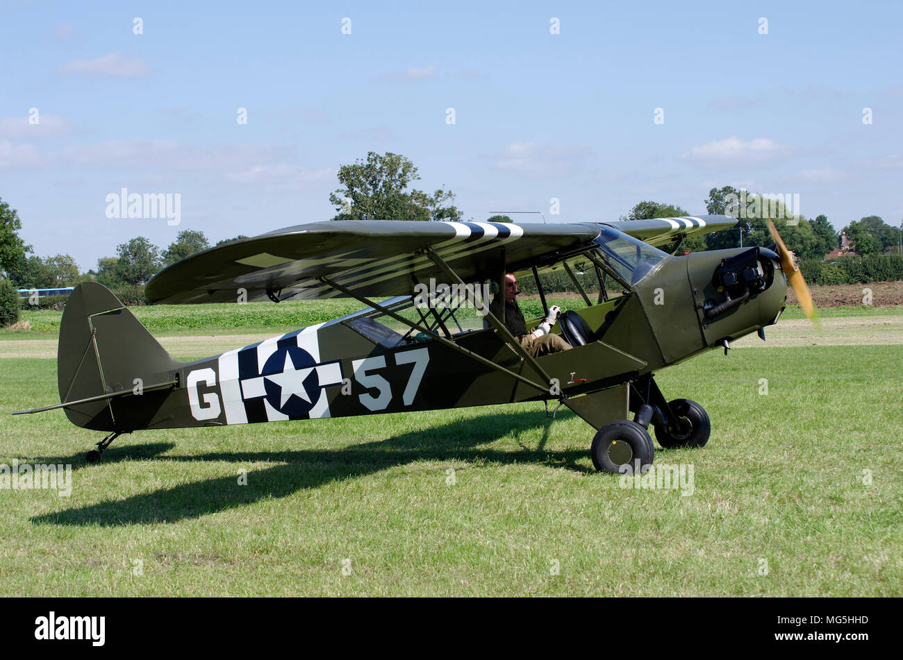 Piper cub airplane Banque de photographies et d’images à haute ...