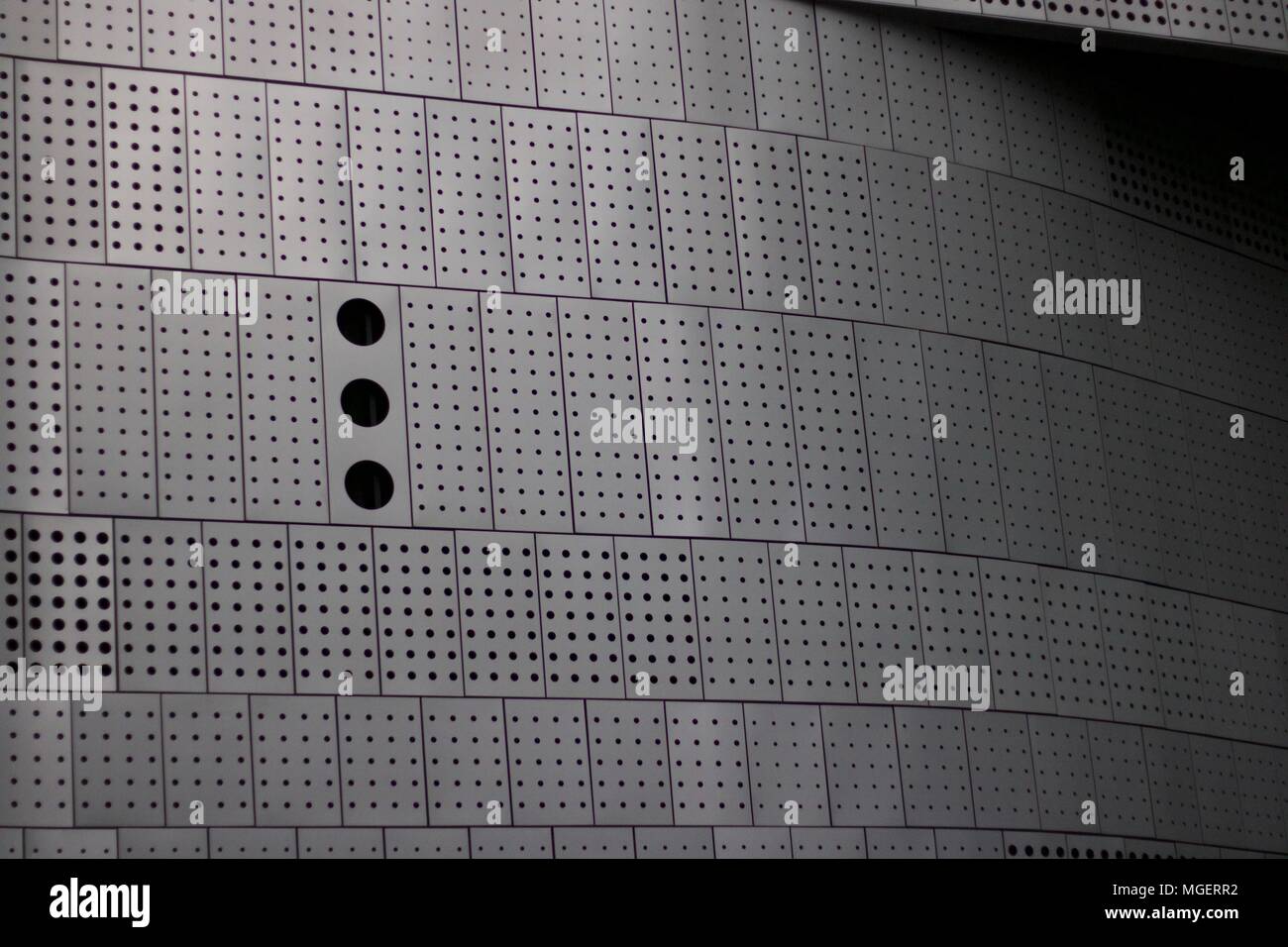 Perforated metal panels Banque de photographies et d’images à haute ...