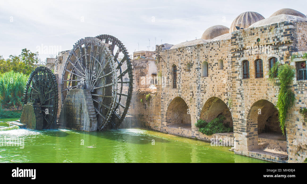 Water wheel noria in hama Banque de photographies et d’images à haute ...
