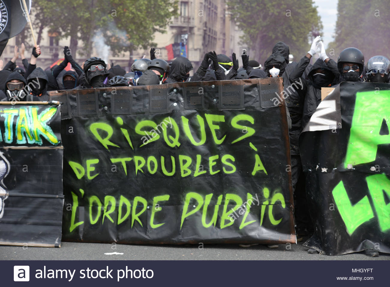 Black Bloc Photos & Black Bloc Images - Alamy