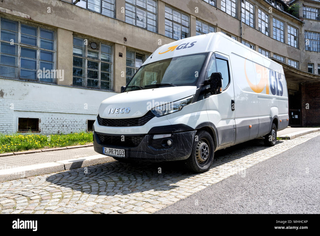Camionnette de livraison gls Banque de photographies et d’images à ...
