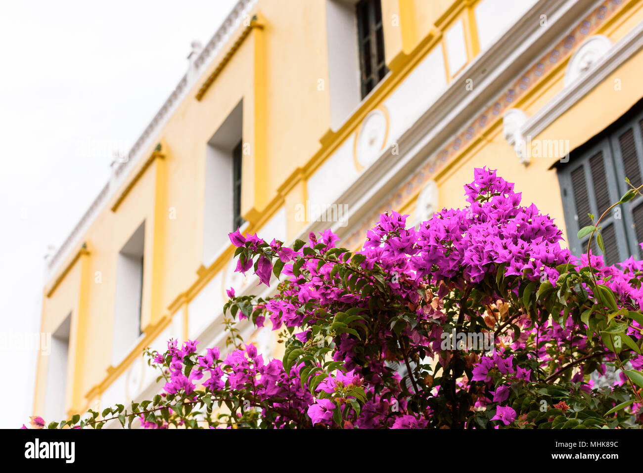 Architecture de Tanger, une grande ville au nord du Maroc. Elle est la ...