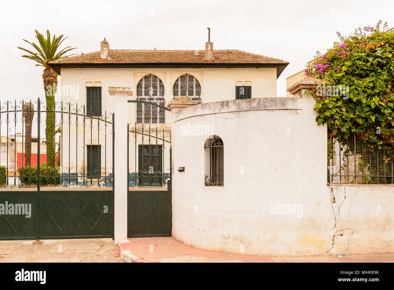 Architecture de Tanger, une grande ville au nord du Maroc. Elle est la ...