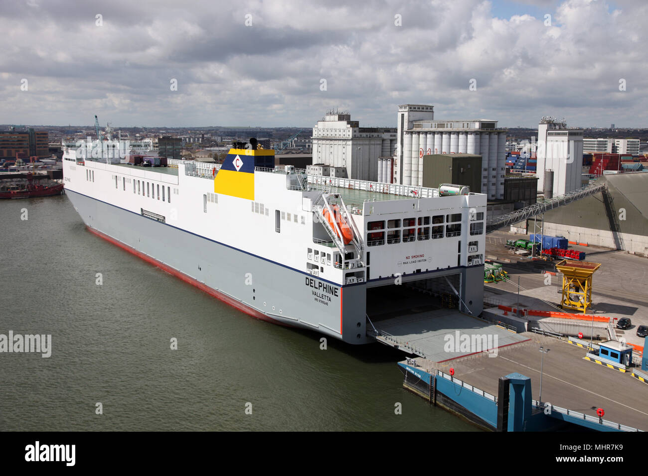 Navire maltais Banque de photographies et d’images à haute résolution ...