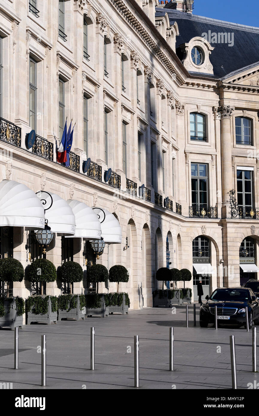 Ritz hotel place vendome paris Banque de photographies et d’images à ...