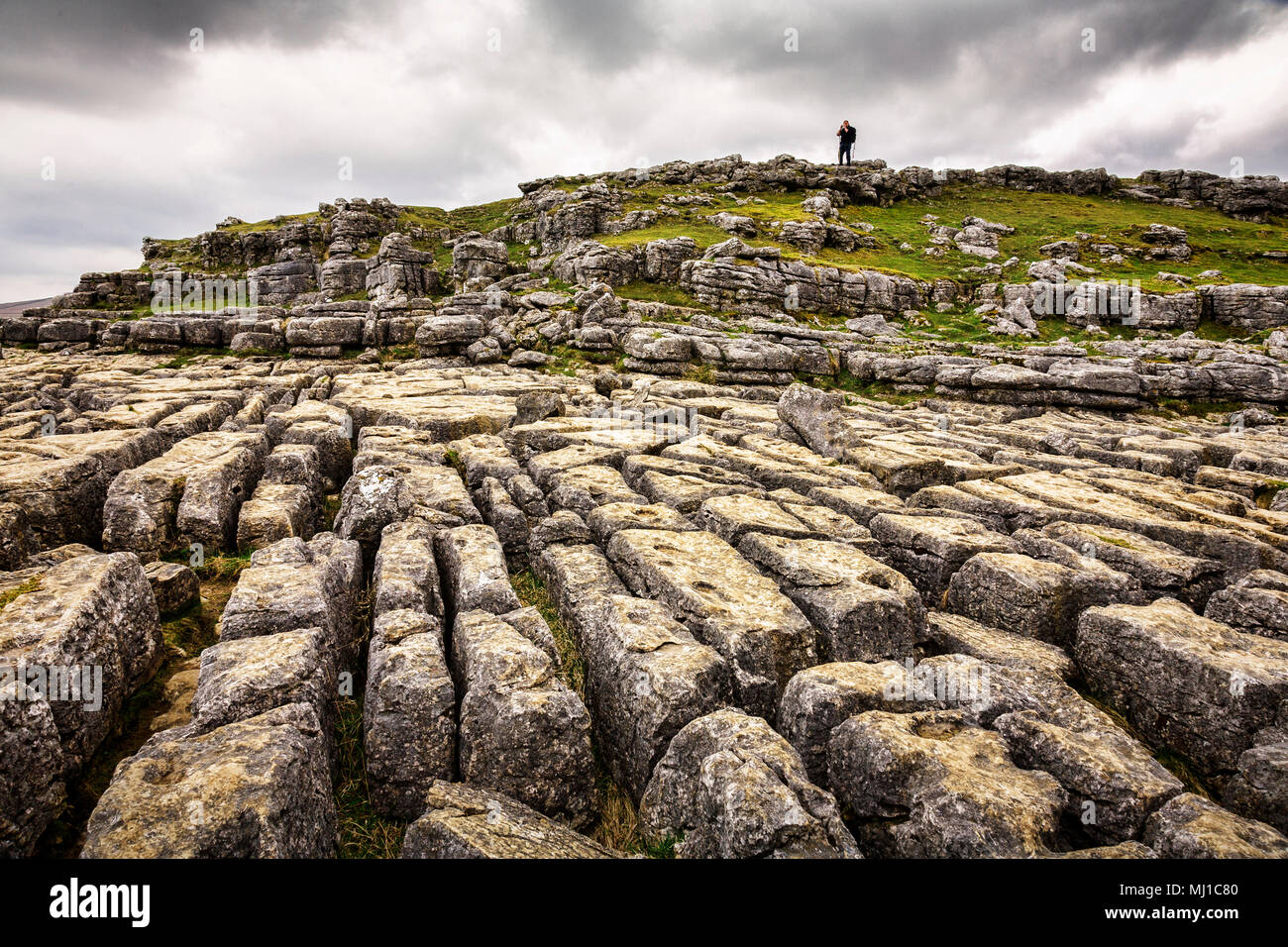Malham cove Banque de photographies et d’images à haute résolution - Alamy