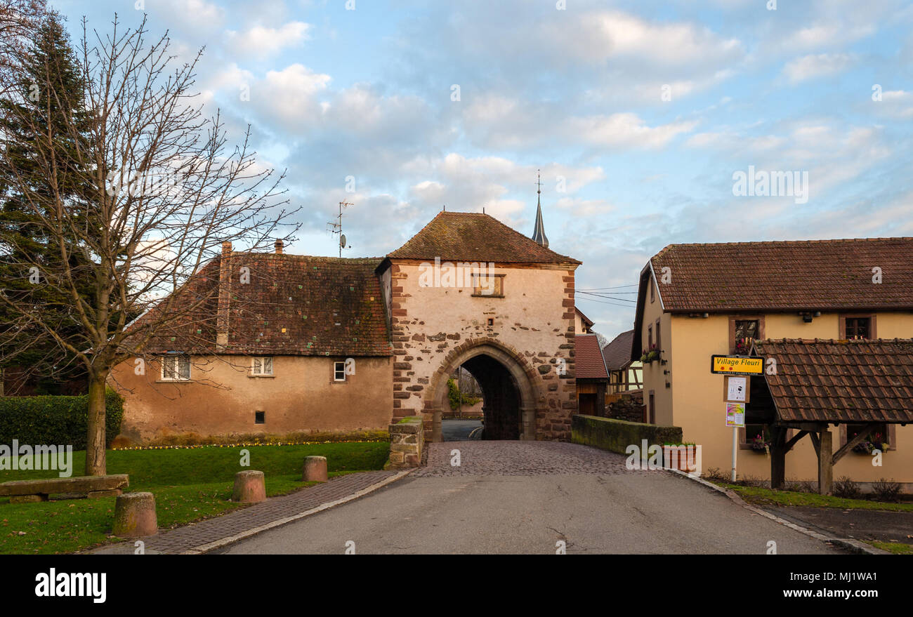 Dachstein chateau Banque de photographies et d’images à haute ...