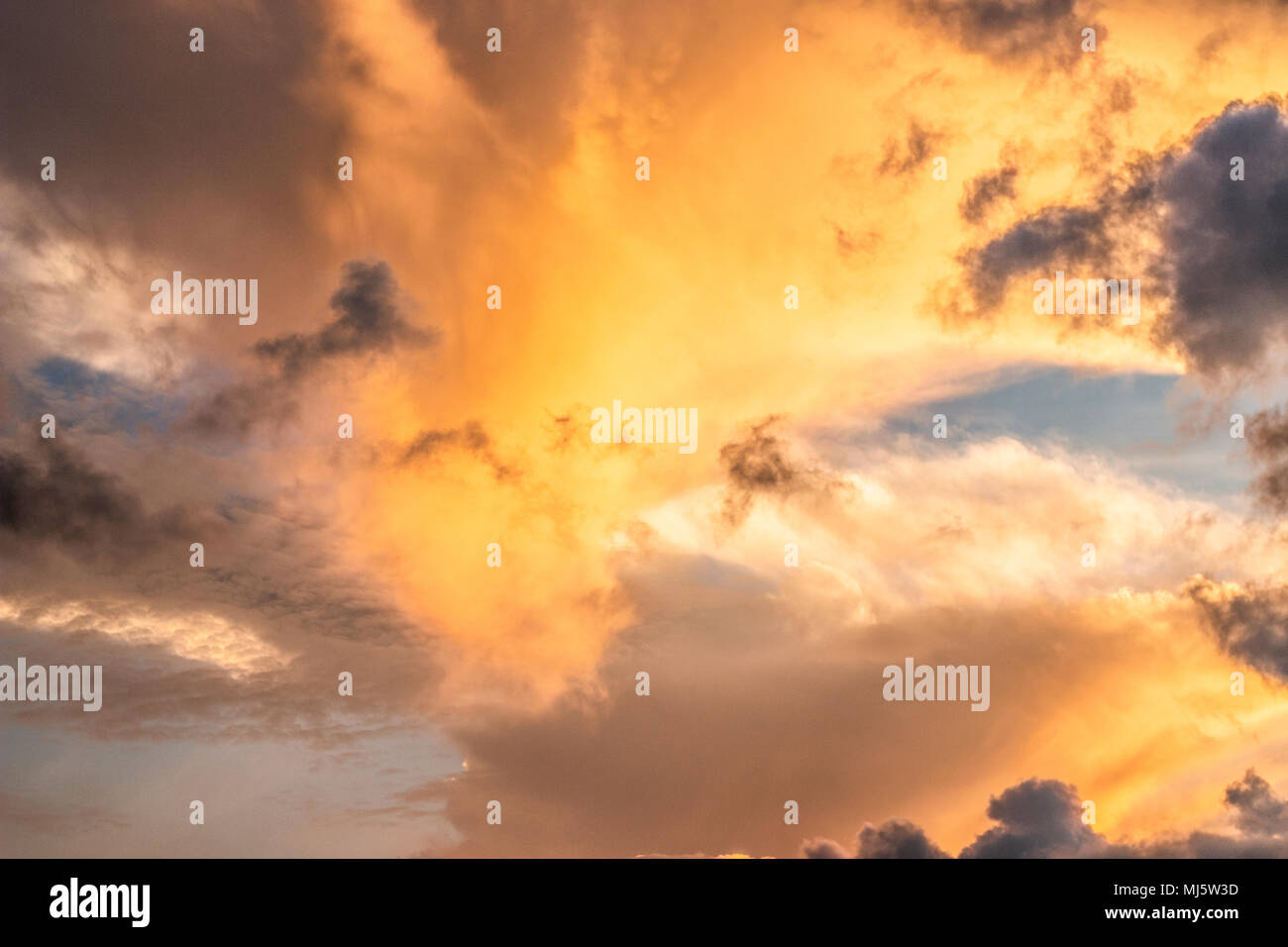 Beau ciel Banque de photographies et d’images à haute résolution - Alamy
