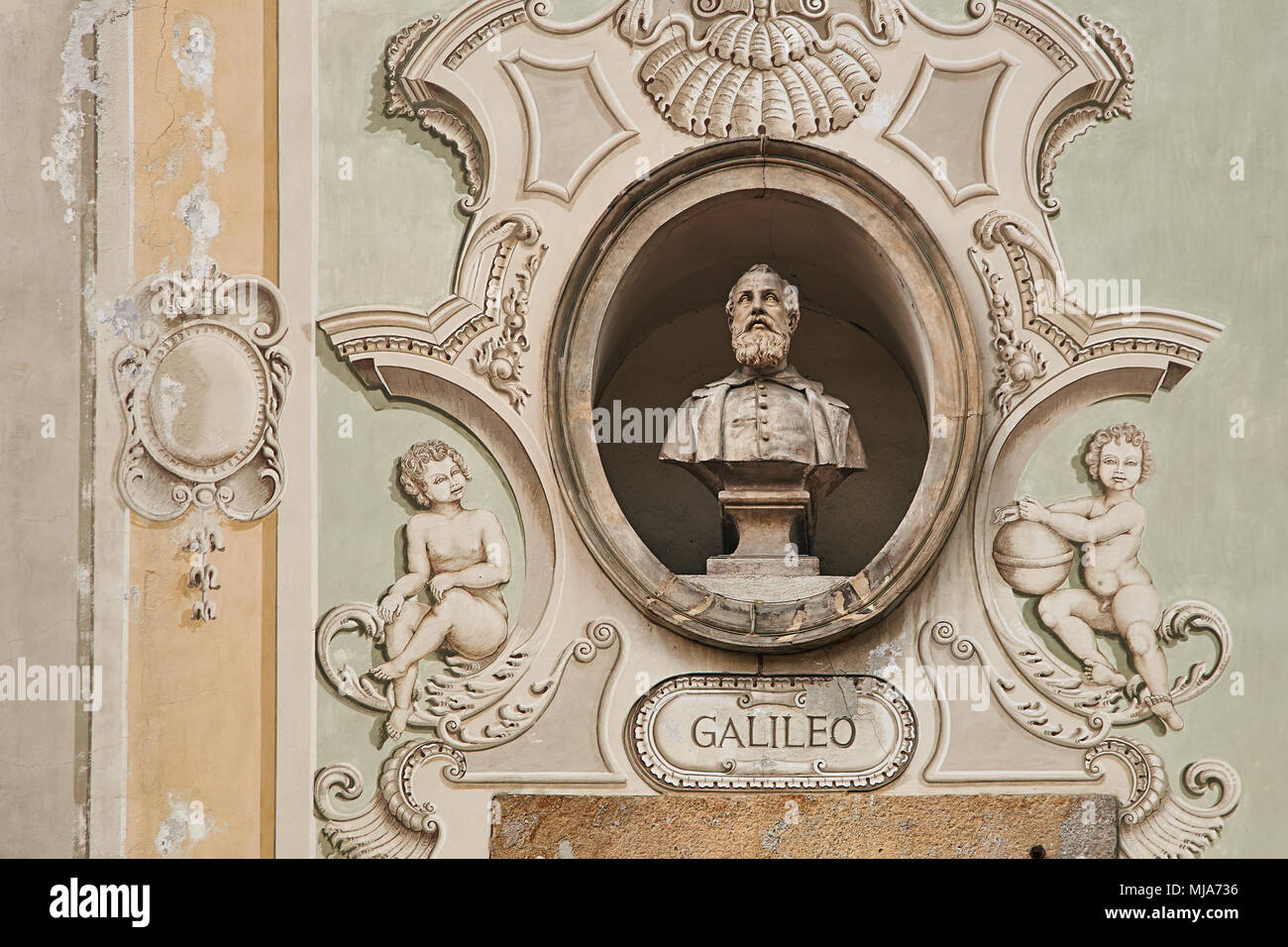 Galileo galilei statue Banque de photographies et d’images à haute ...