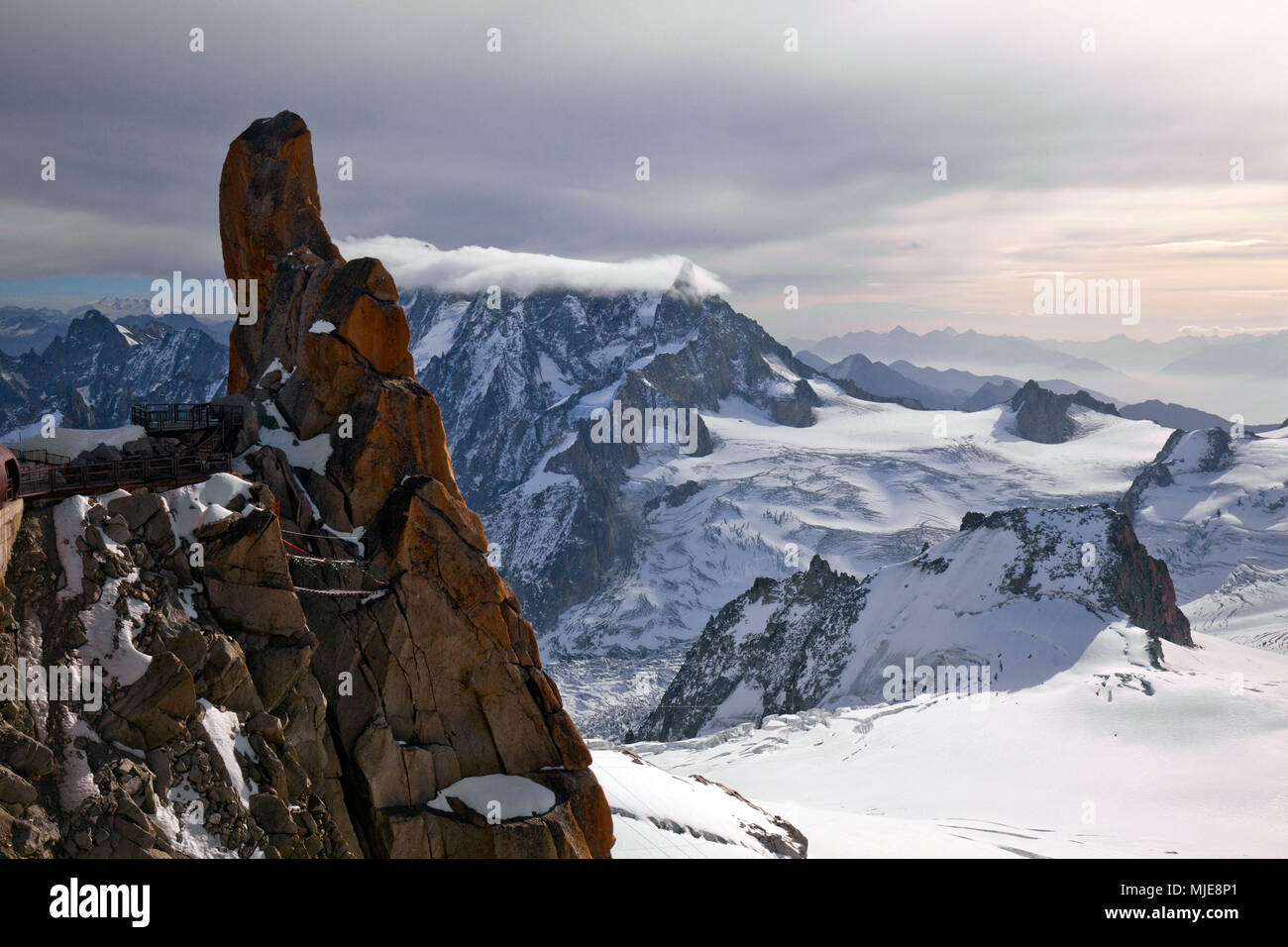 Mont blanc et glacier du geant Banque de photographies et d’images à haute résolution - Alamy