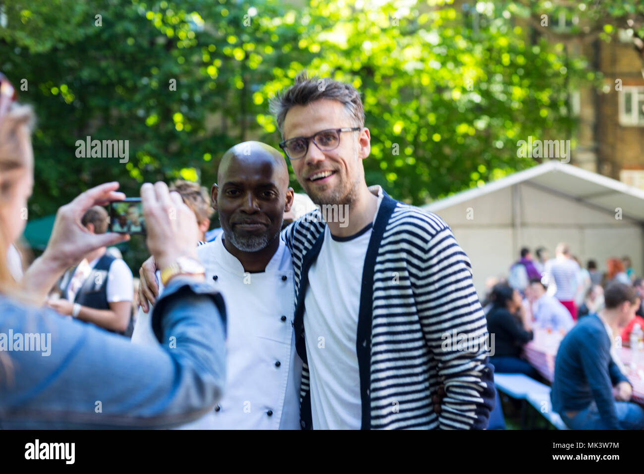 Tv presenter richard bacon Banque de photographies et d’images à haute ...