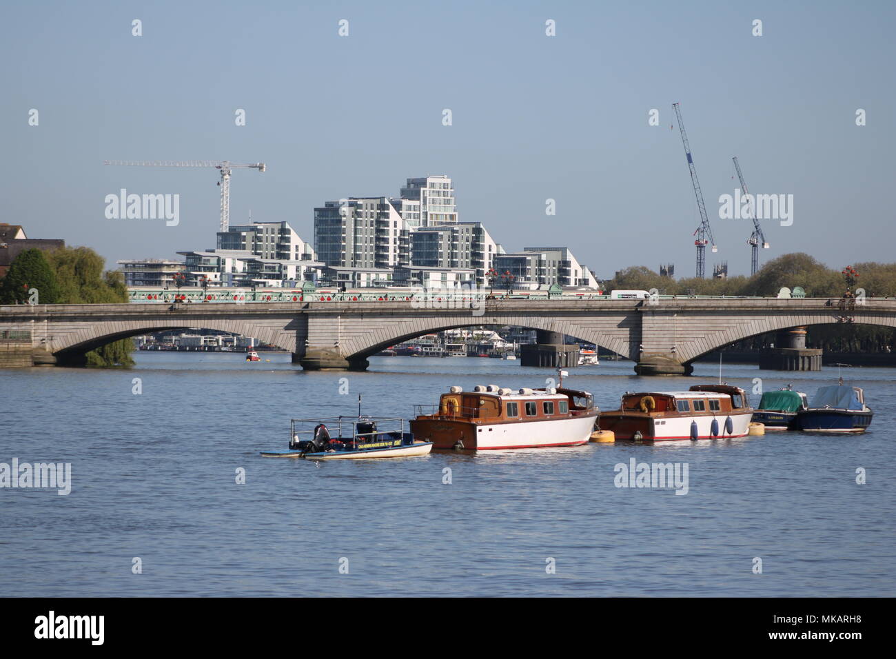 Putney pier Banque de photographies et d’images à haute résolution - Alamy
