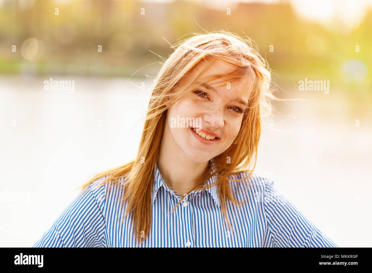 Cheveux roux et taches de rousseur Banque de photographies et d’images ...