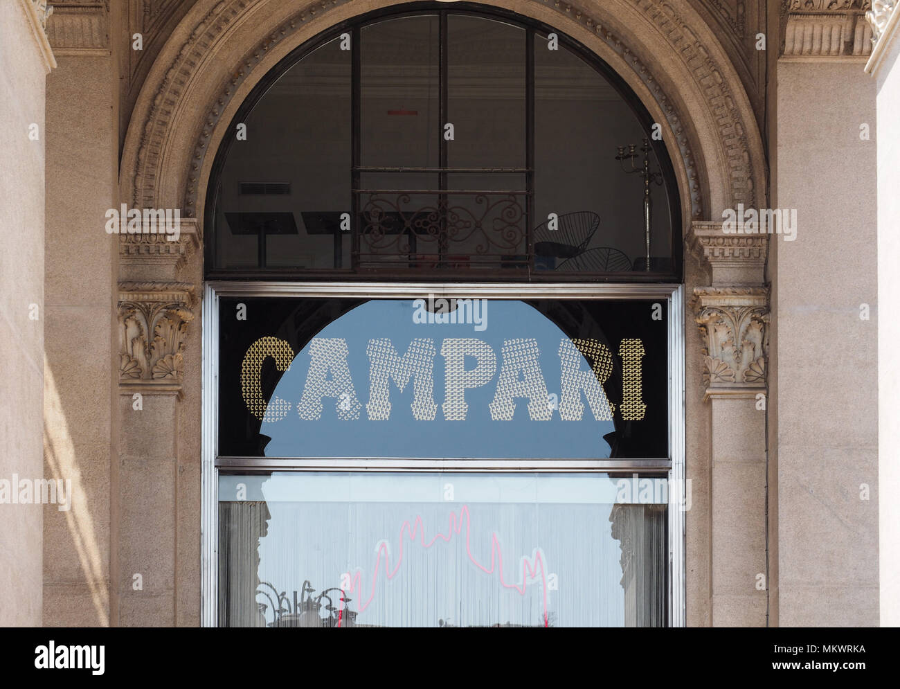 Campari milano Banque de photographies et d’images à haute résolution ...