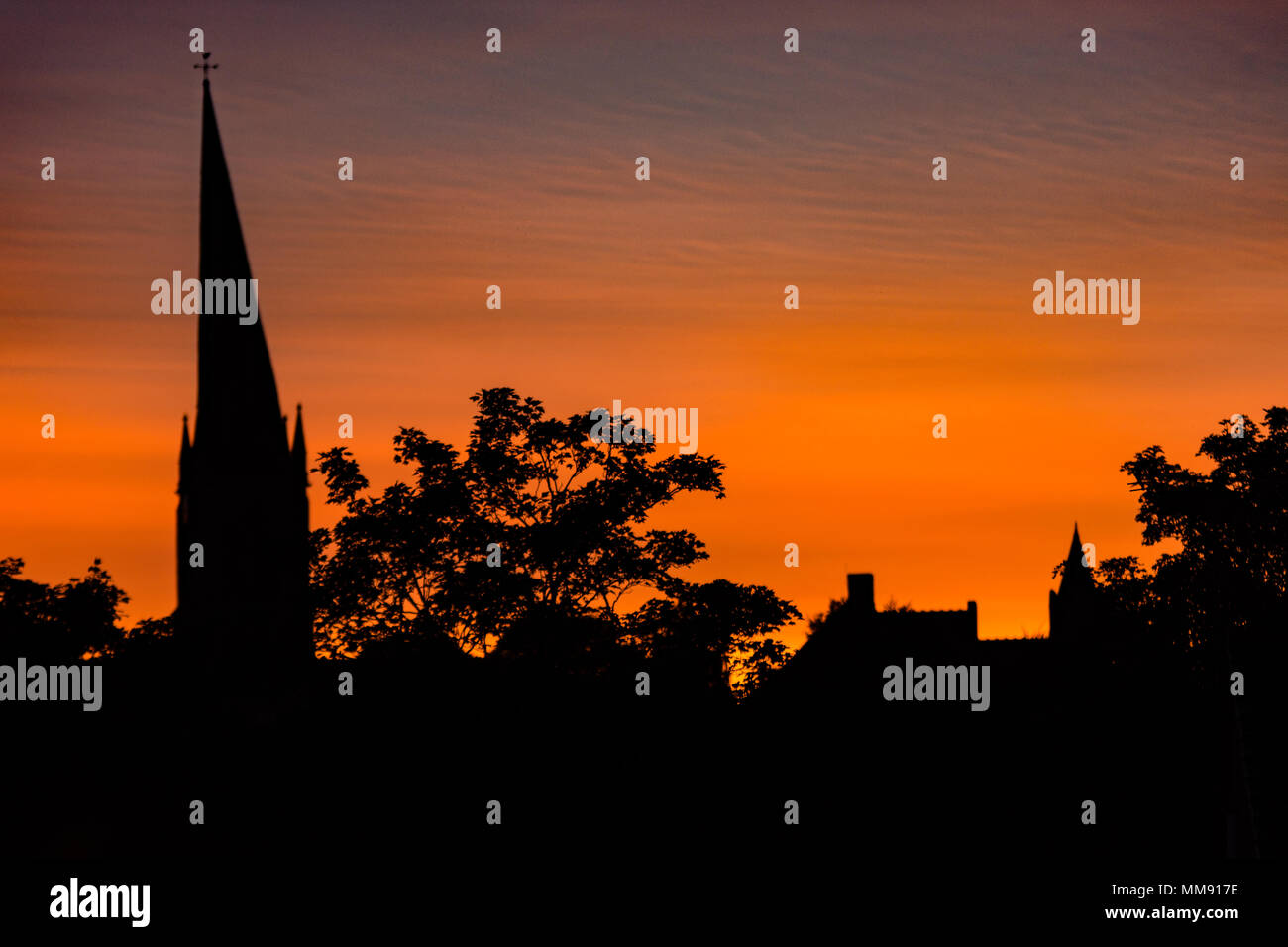 Crooked tower Banque de photographies et d’images à haute résolution ...