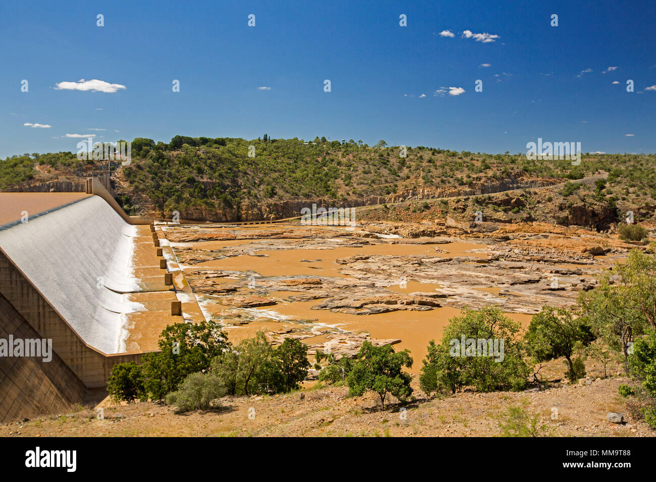 Barrage de burdekin falls Banque de photographies et d’images à haute ...