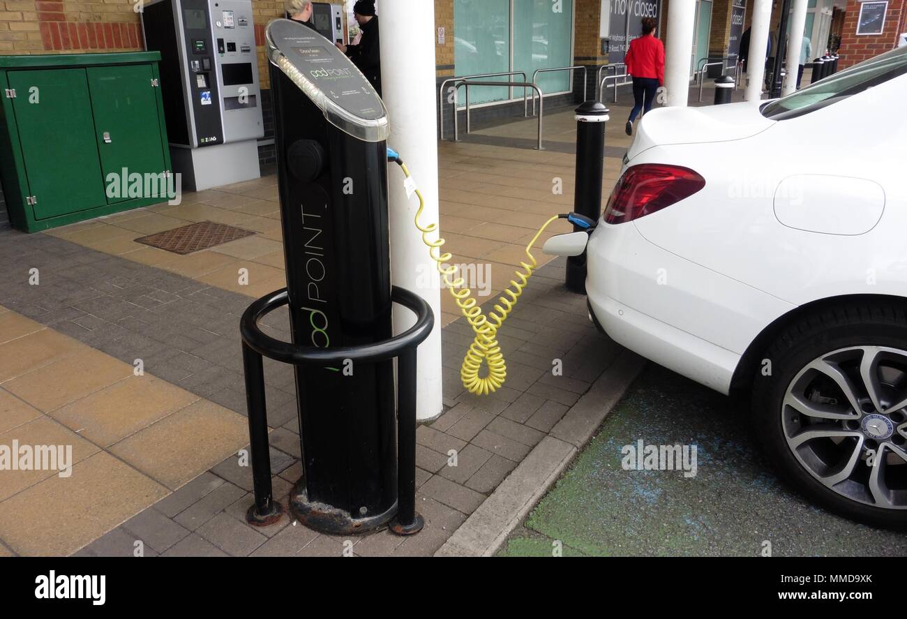 Pod point Banque de photographies et d’images à haute résolution - Alamy