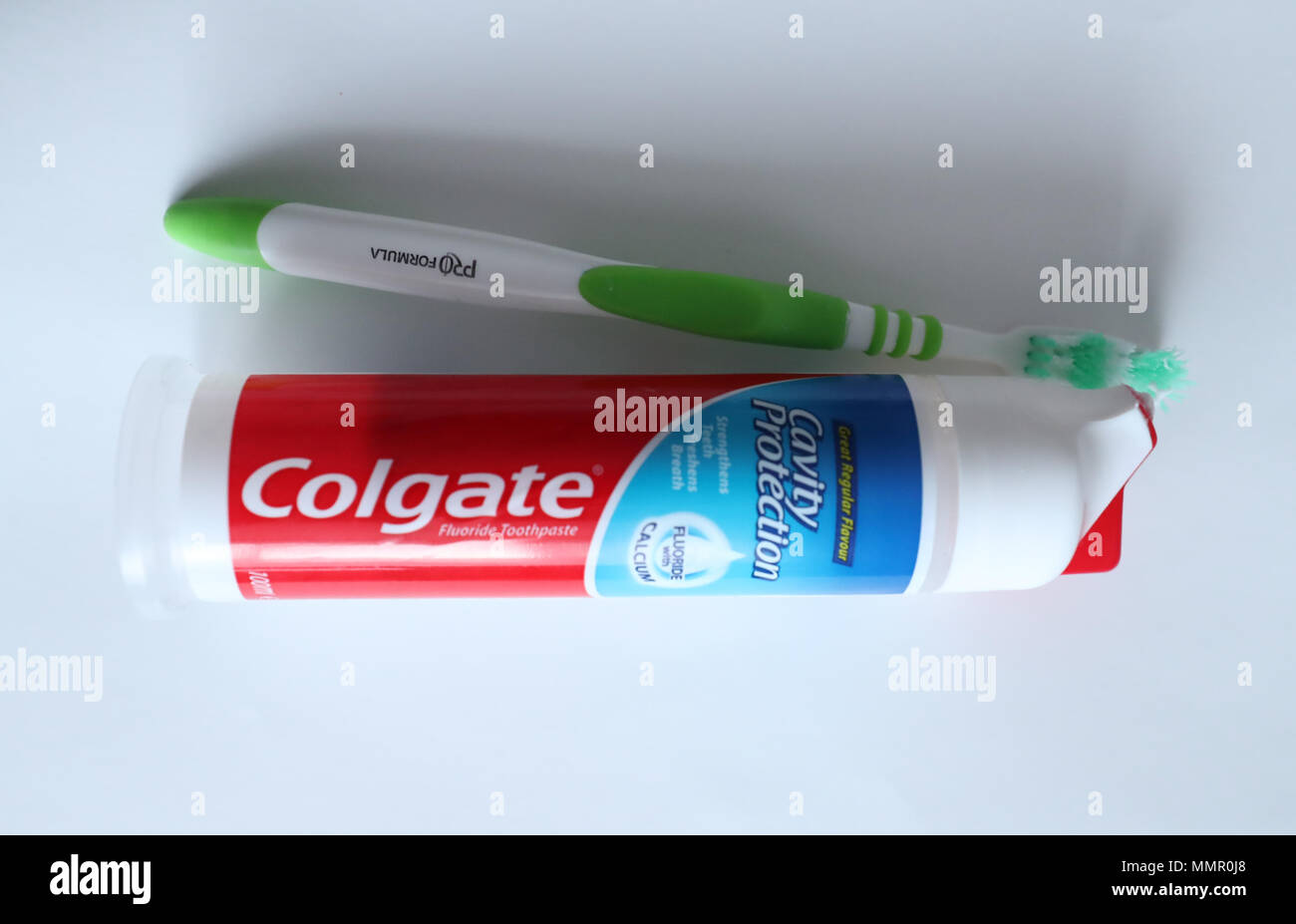 Dentifrice colgate Banque de photographies et d’images à haute ...