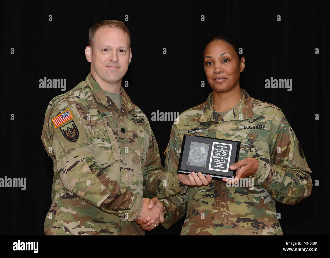 93ème brigade de transmissions Banque de photographies et d’images à ...