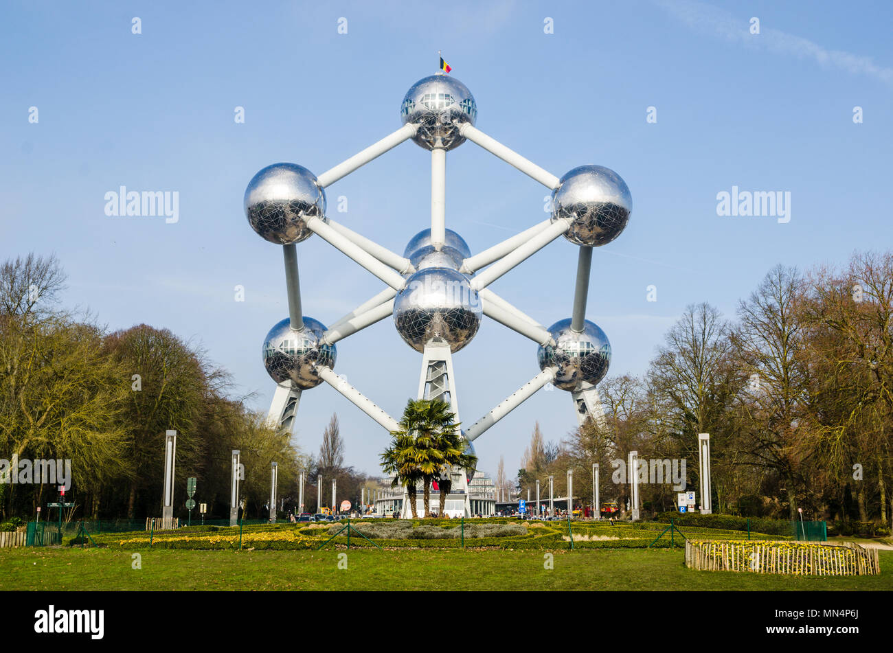 Monument de l'Atomium à Bruxelles. Belgique monument forme métal chrome structurels Photo Stock ...
