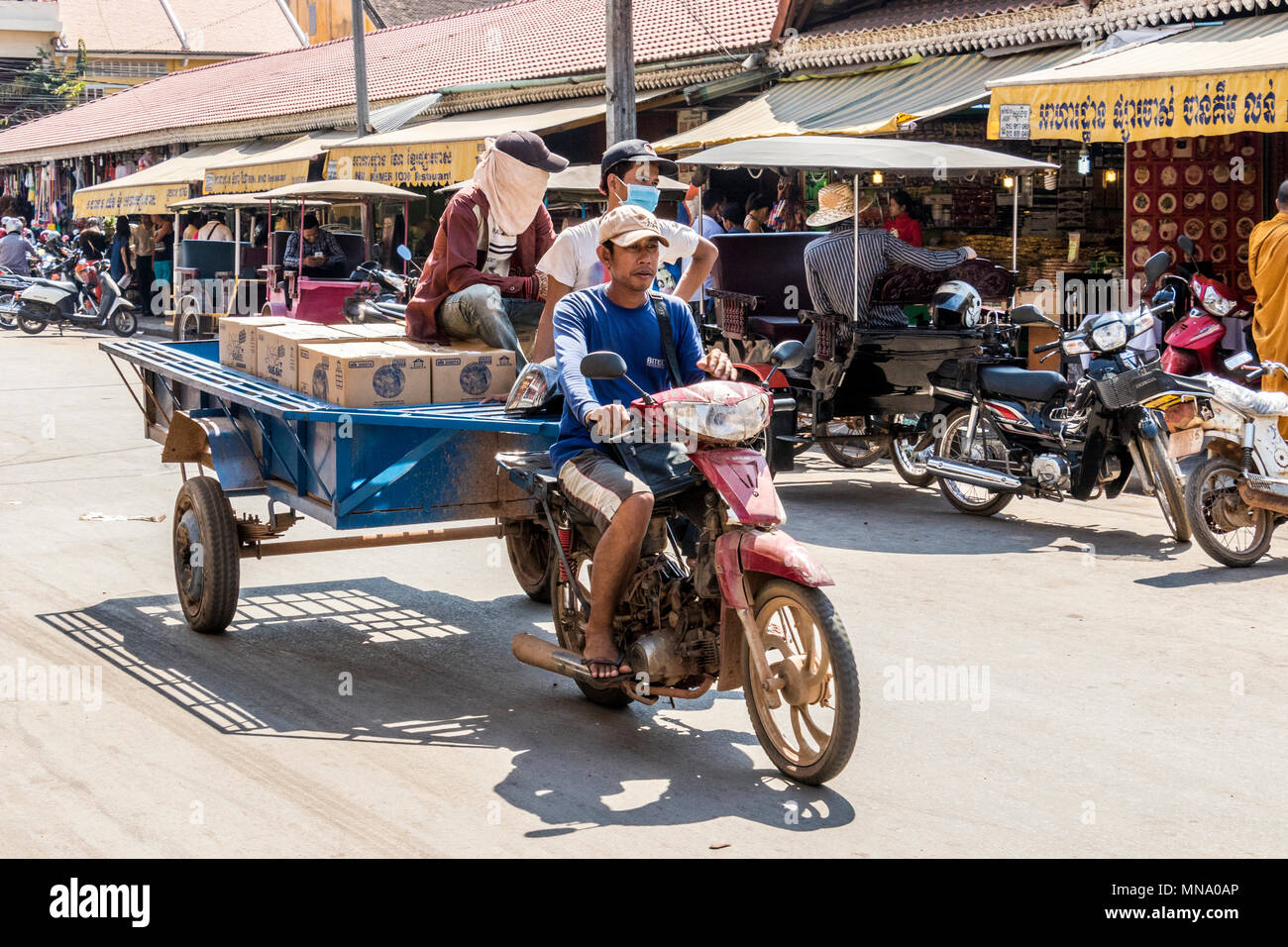 Livraisons de motos motos Banque de photographies et d’images à haute ...