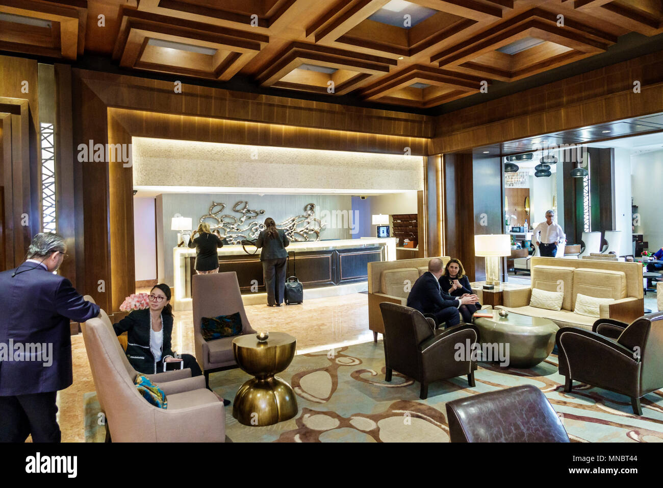 Marriott hotel reception desk Banque de photographies et d’images à ...