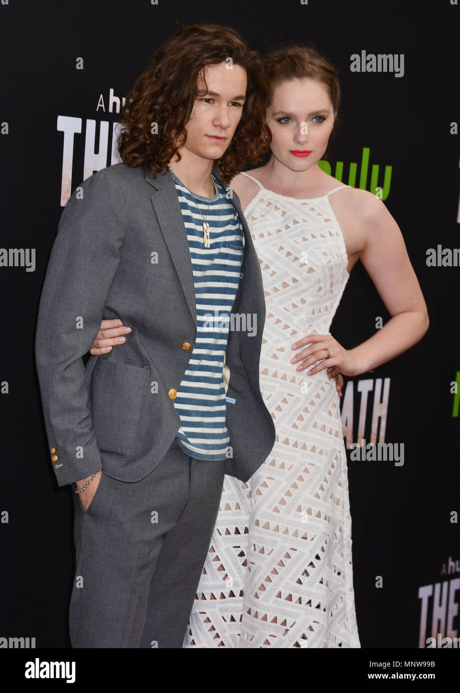 Kyle allen and amy forsyth Banque de photographies et d’images à haute ...