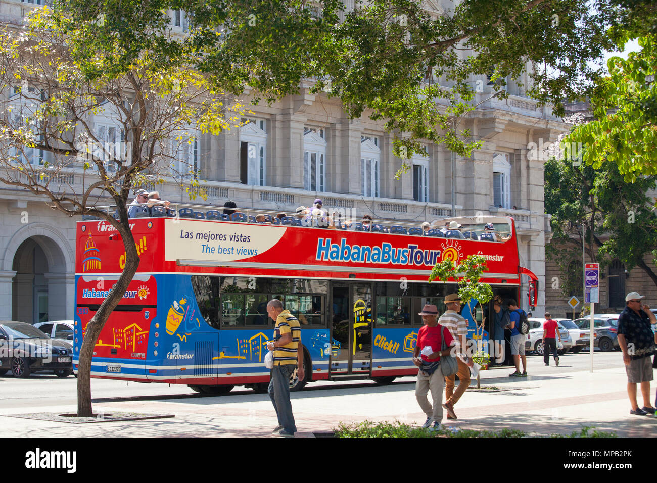 Bus cubain Banque de photographies et d’images à haute résolution - Alamy
