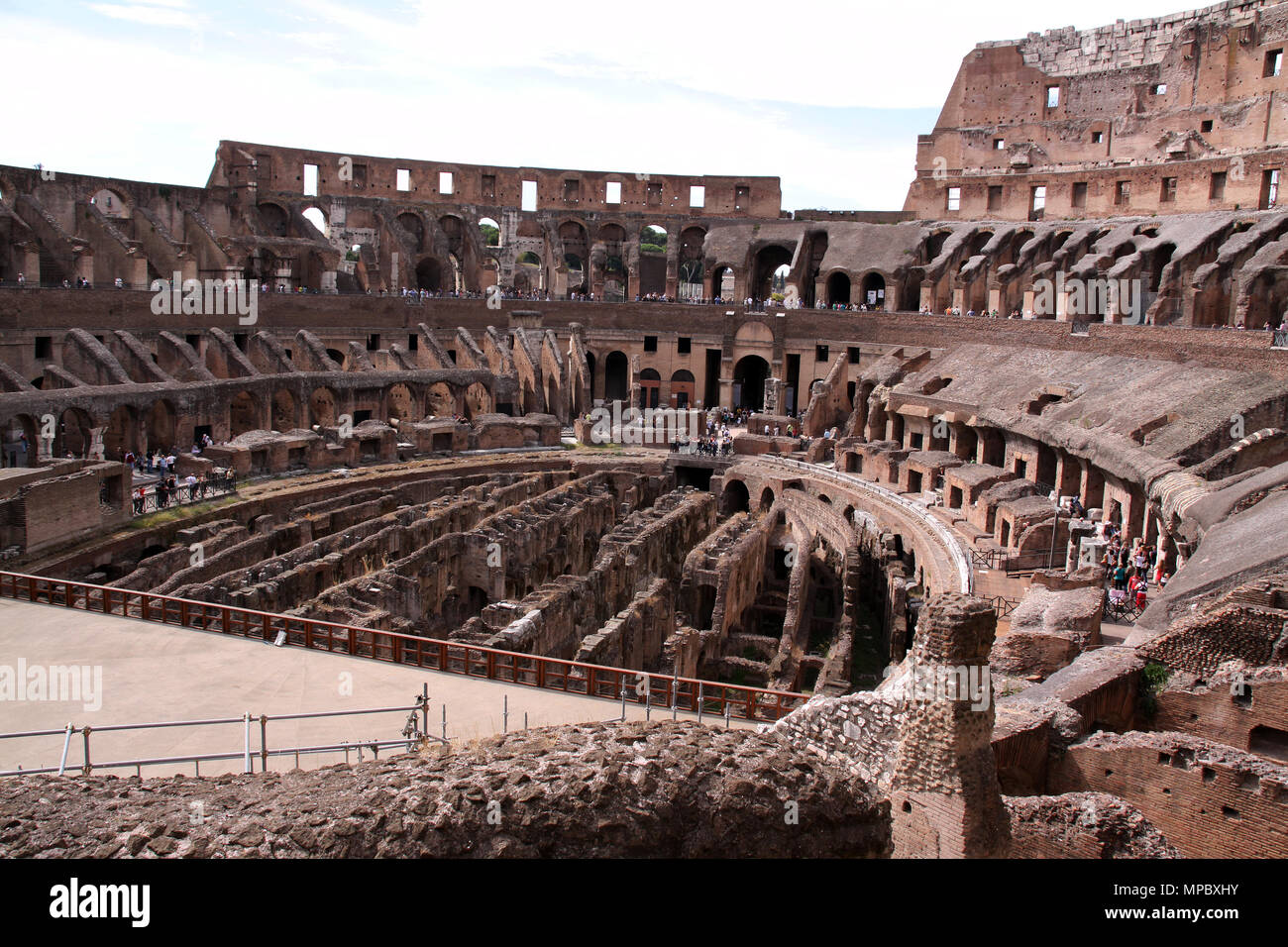 Flavian amphitheatre latin Banque de photographies et d’images à haute ...
